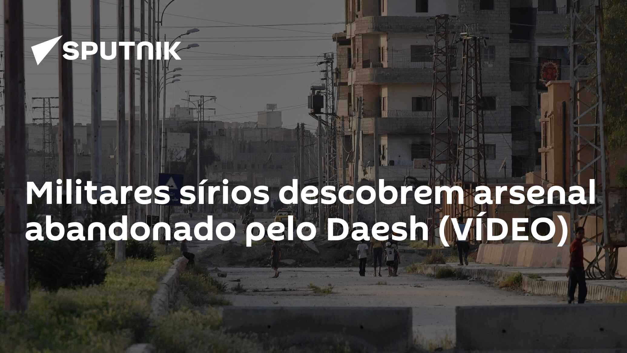 Militares sírios descobrem arsenal abandonado pelo Daesh (VÍDEO) - 26. ...