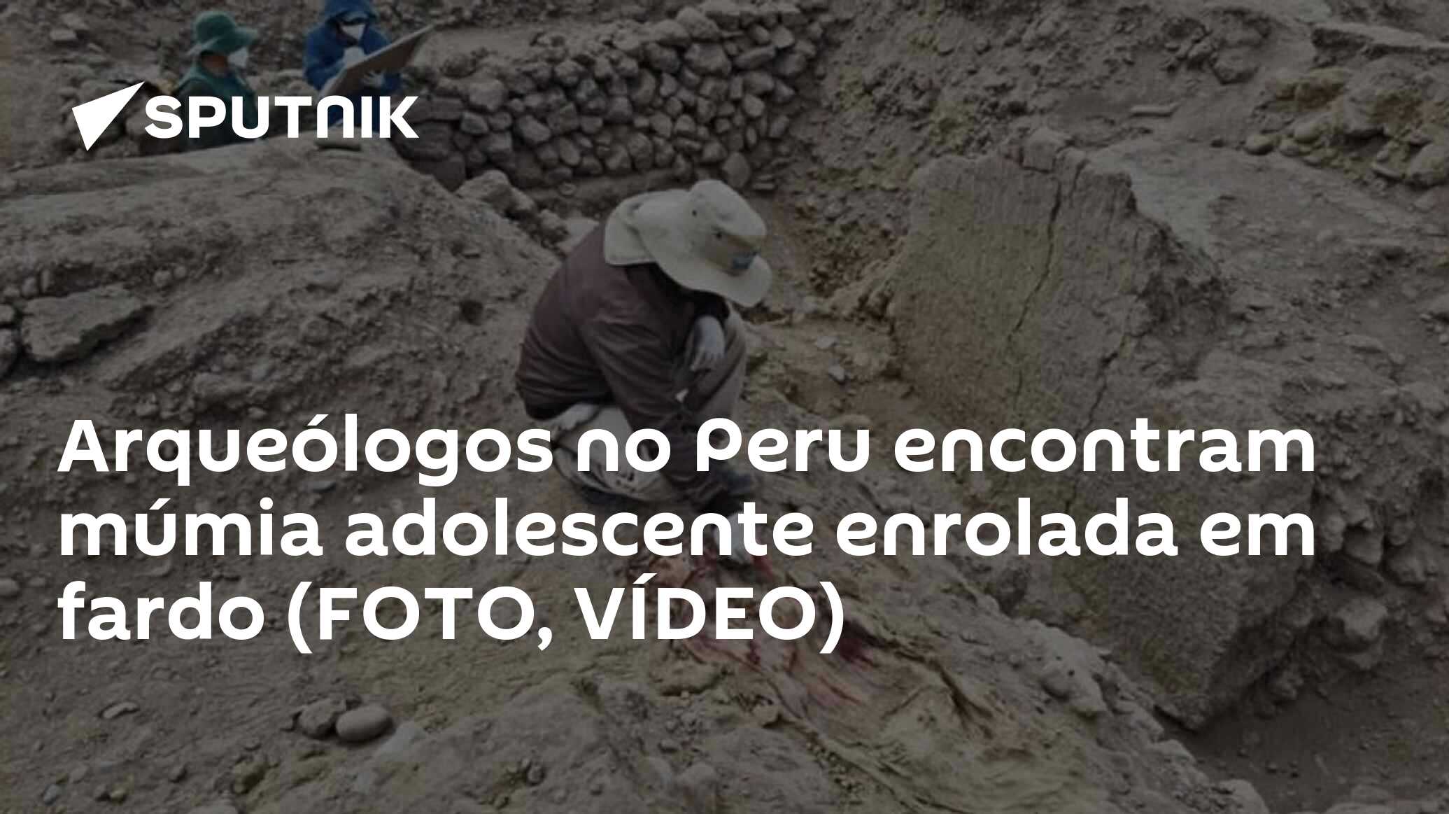 Arqueólogos no Peru encontram múmia adolescente enrolada em fardo (FOTO ...