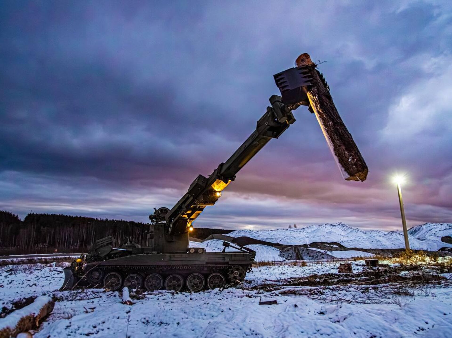 Rostec entrega novos tanques de engenharia IMR-3M com proteção ...